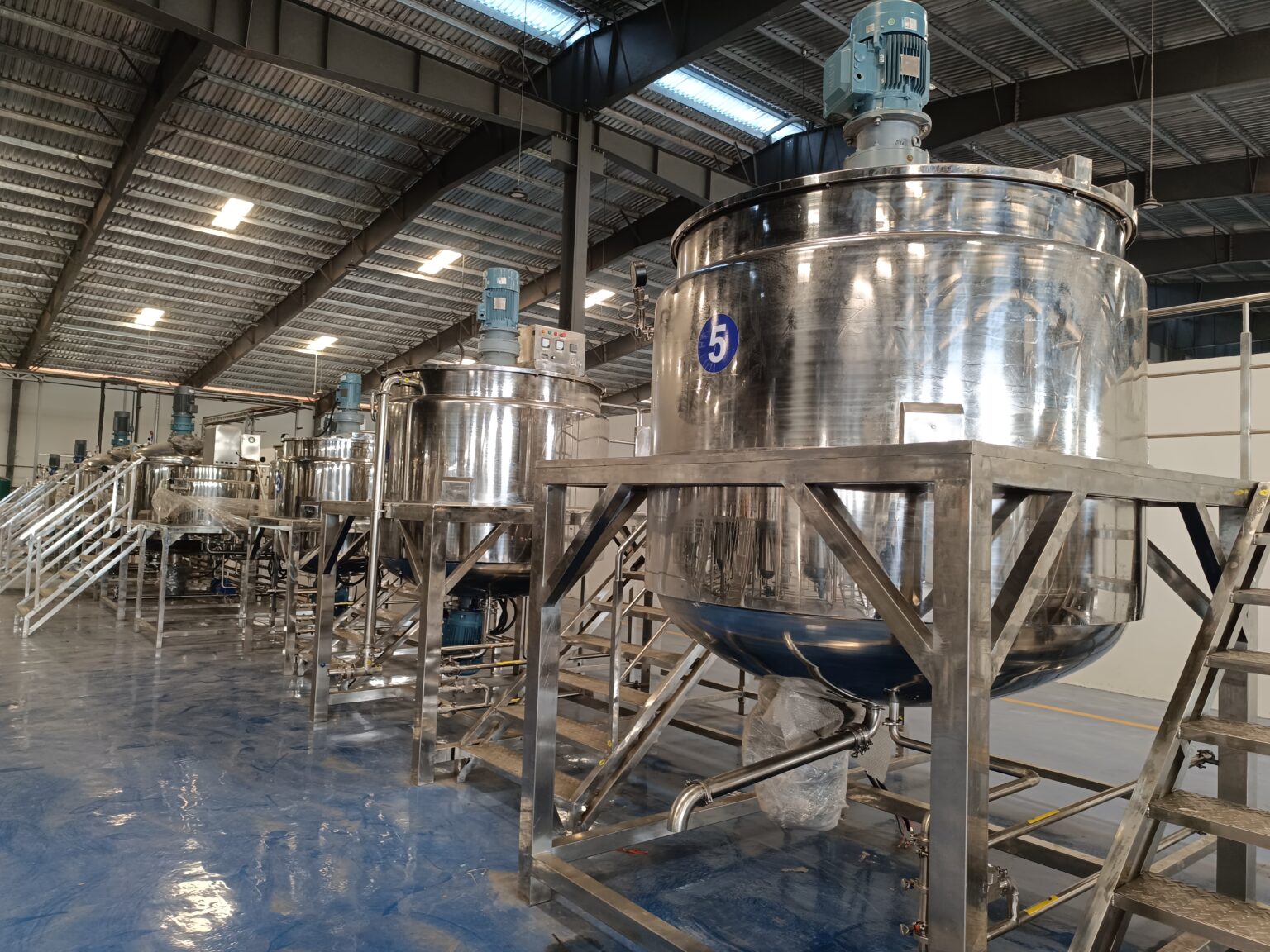 The Complete Guide to Manufacturing Skincare Lotions: Ingredients ...